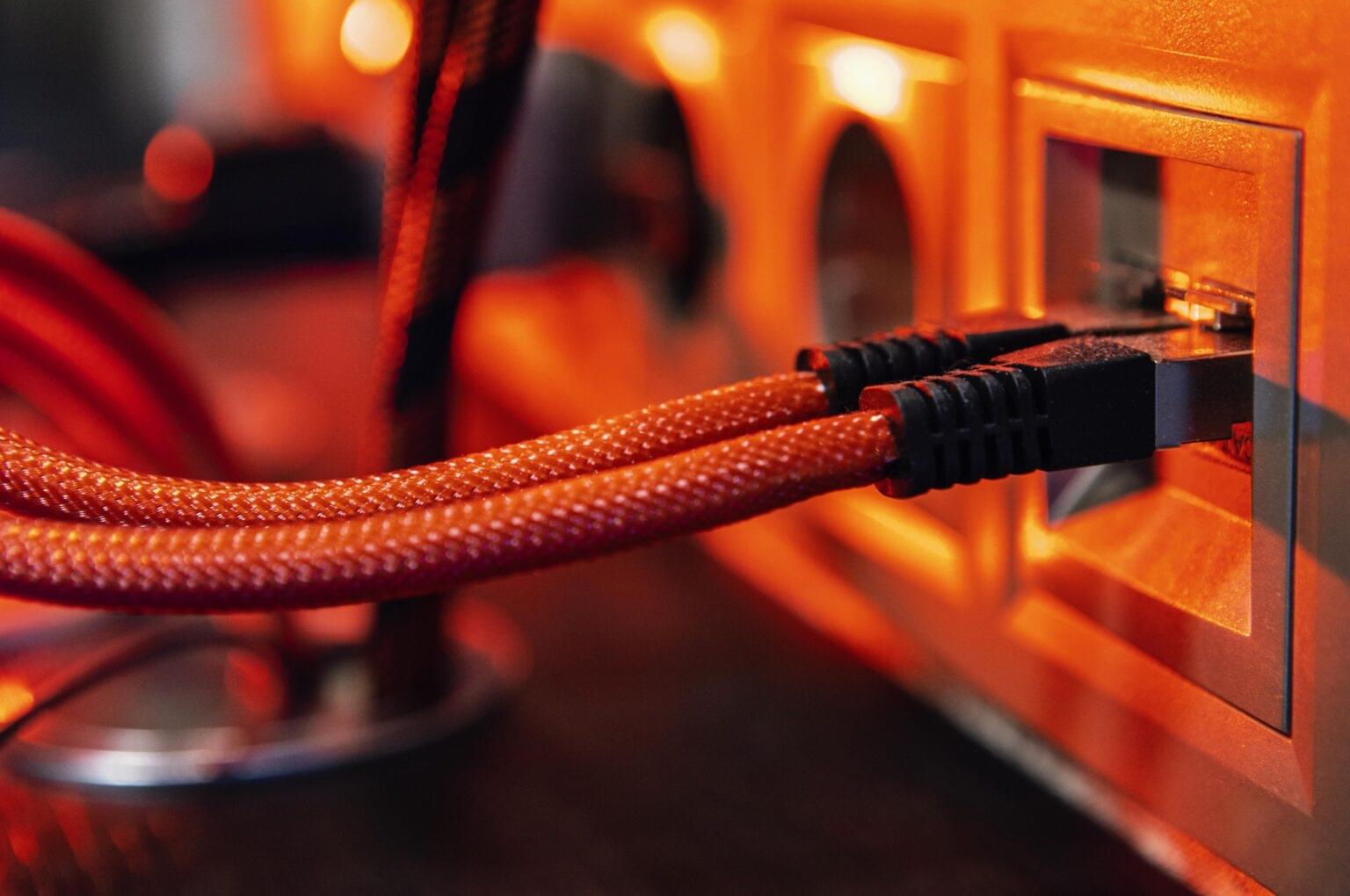 What is PoE Switch and It's Use Cases - CCTV SOLUTION